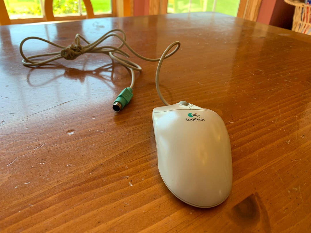 Logitech - PS/2 Port Mouse - Beige - Serial Number: LZC04415103 ...