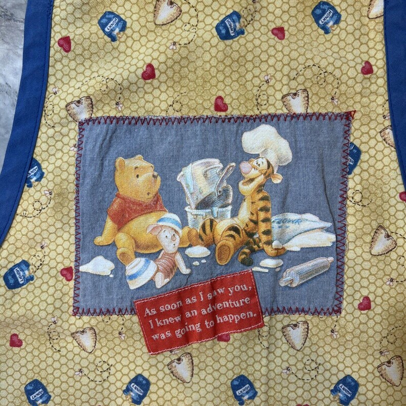 Disney Winnie the Pooh & Tigger Friends Adventure Apron Honey Pots ...