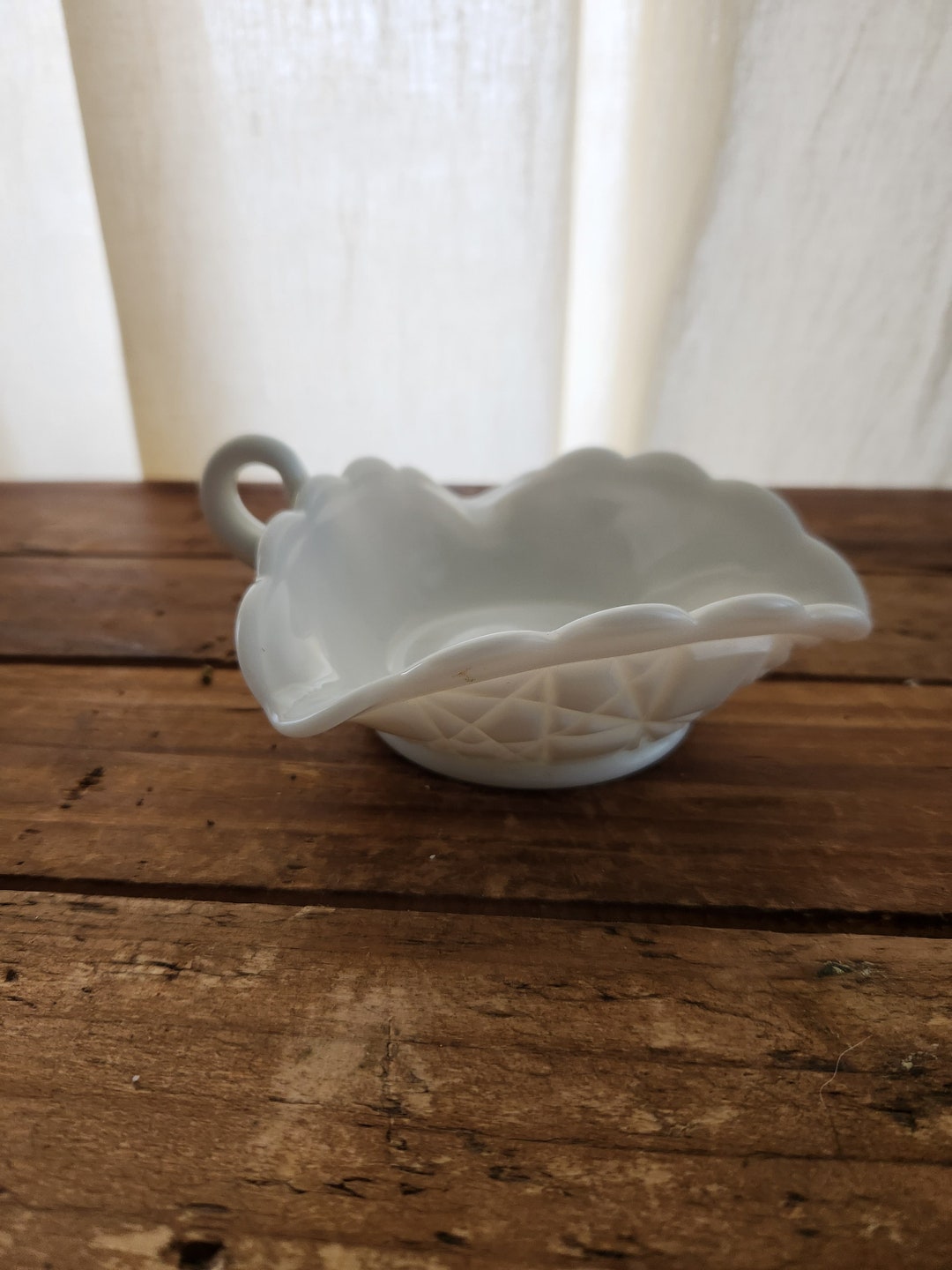 Vintage Fenton White Milk Glass Geometric Starburst Triangular Trinket ...