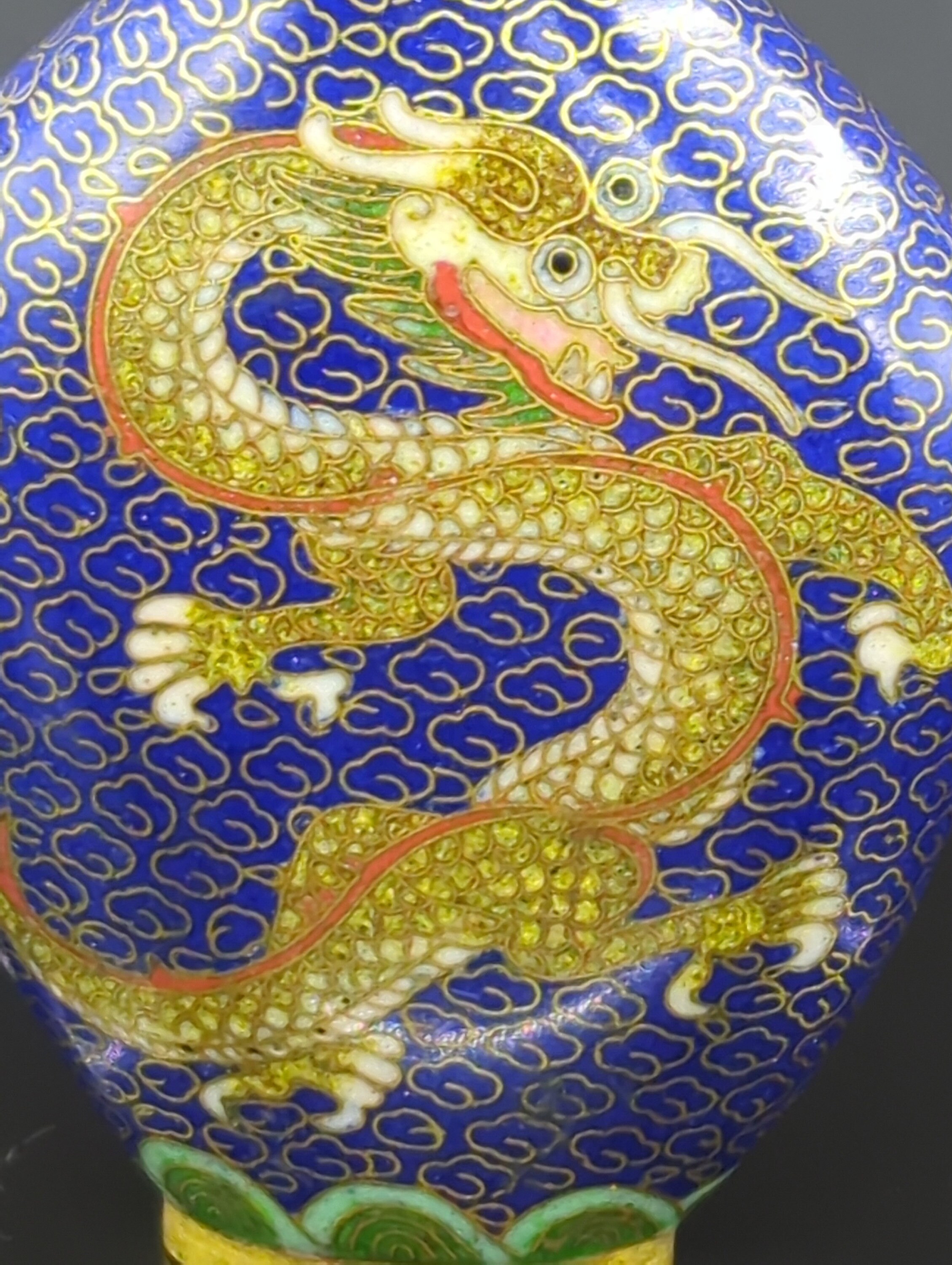 Fine Antique Chinese Cloisonne Dragon Snuff Bottle Sacrificial Blue ...