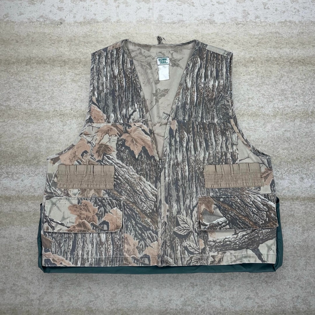 Vintage Realtree Hunting Camo Vest Mens L Woodland Cotton Full Zip ...