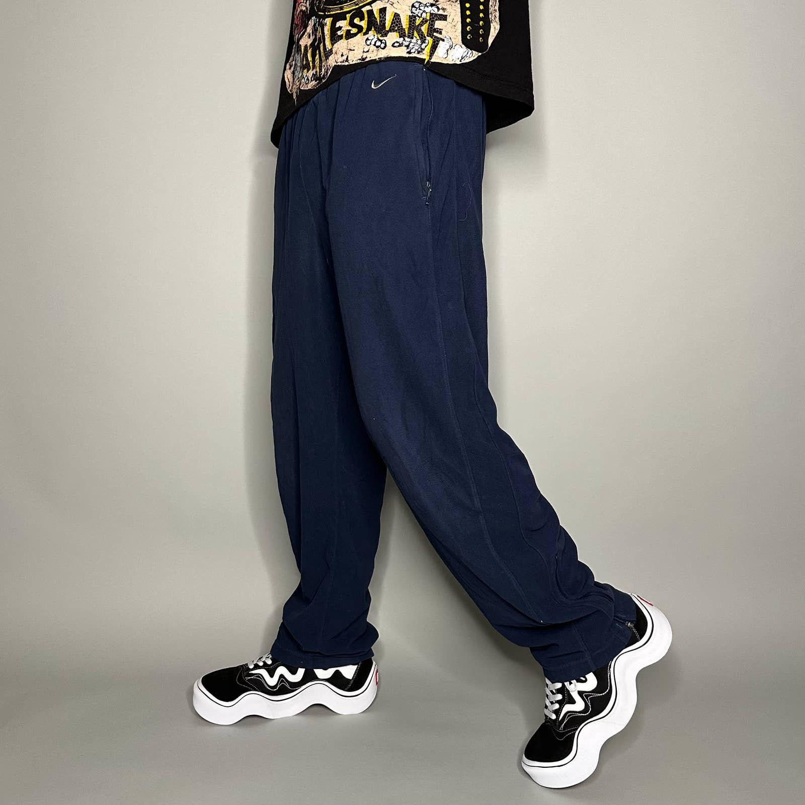 Vintage Nike Sweatpants Navy Blue Fleece Grey Embroidered Vintage Nike Sweatpants Navy Blue Fleece Grey Embroidered