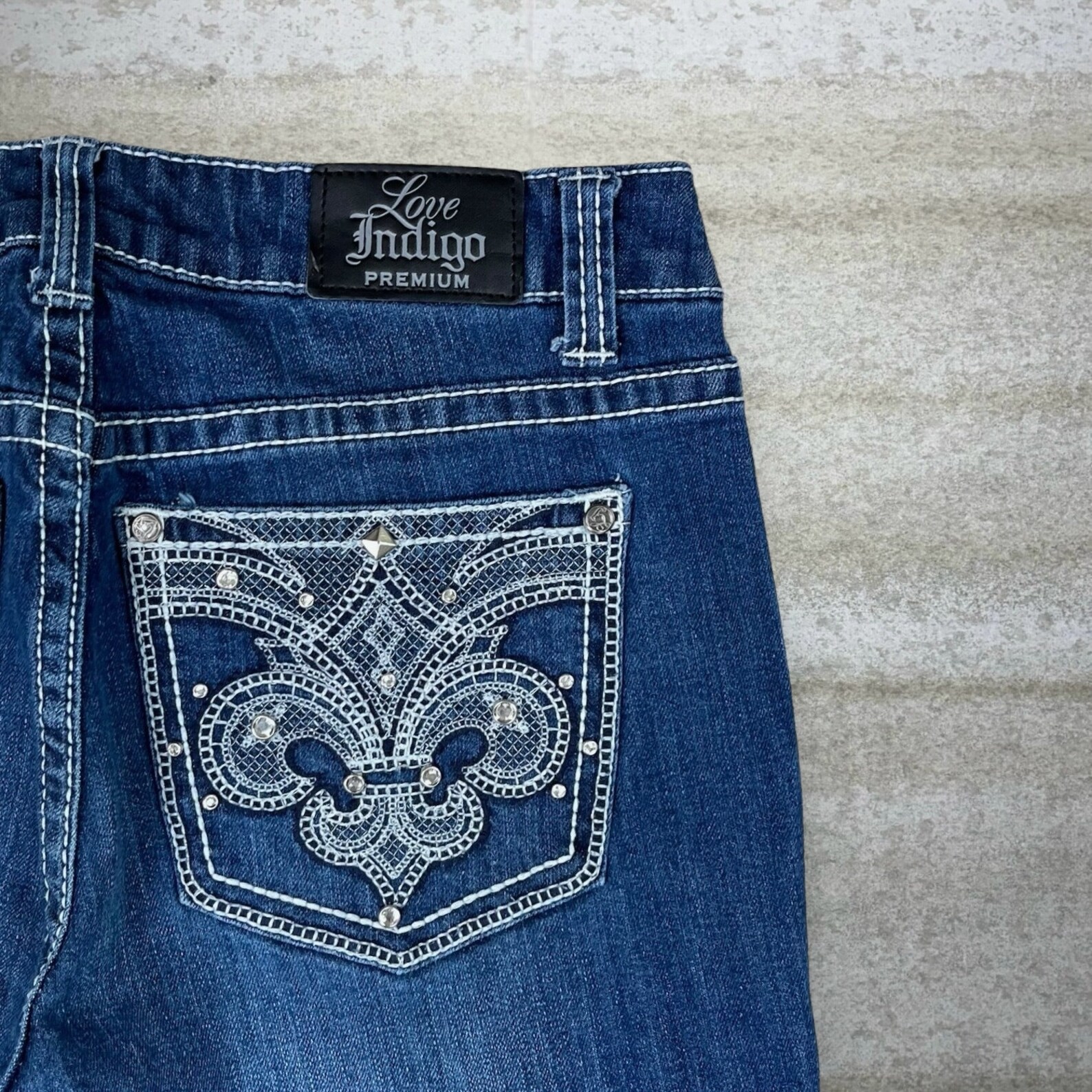 Vintage Love Nation Jeans Flared Fit Medium Wash Denim Crazy Art Low ...