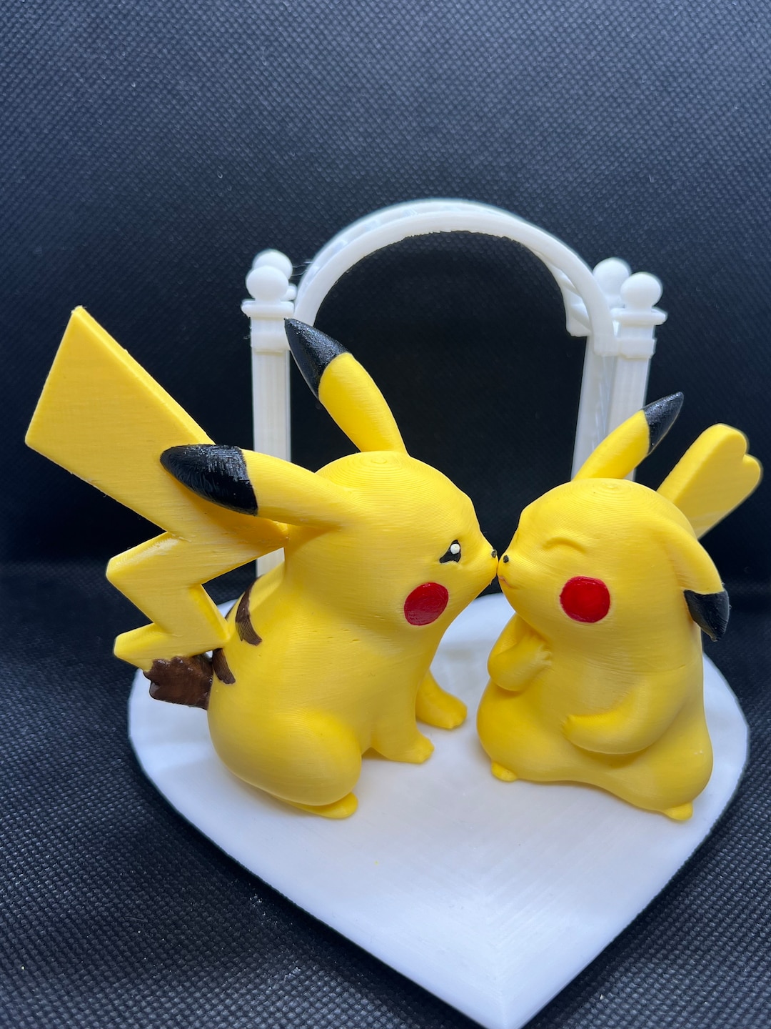Kissing Pikachu/3d Pokémon Pikachu - Etsy