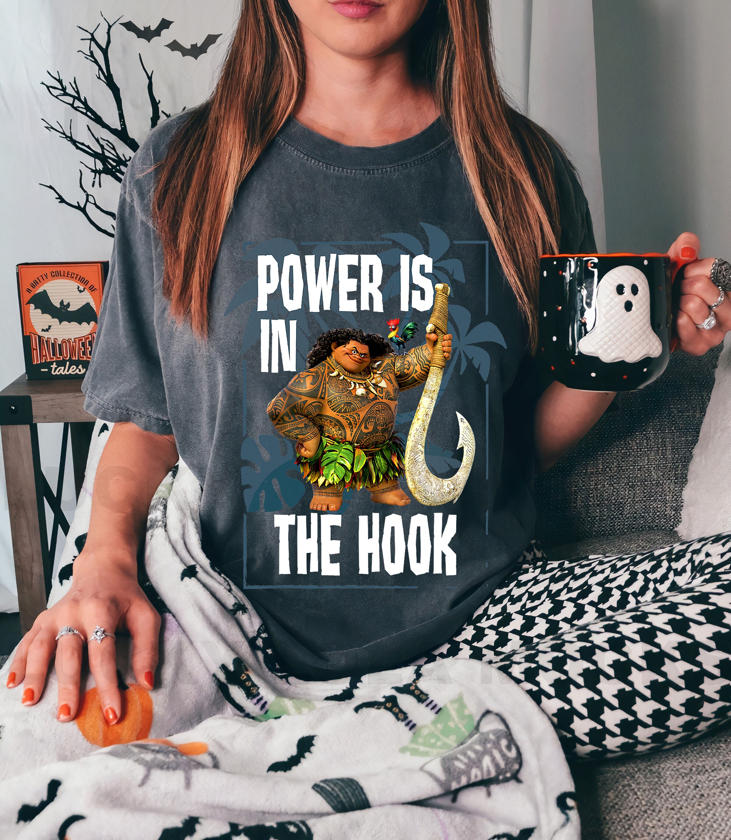 Disney Moana Maui Power is in the Hook Portrait T-shirt - Etsy