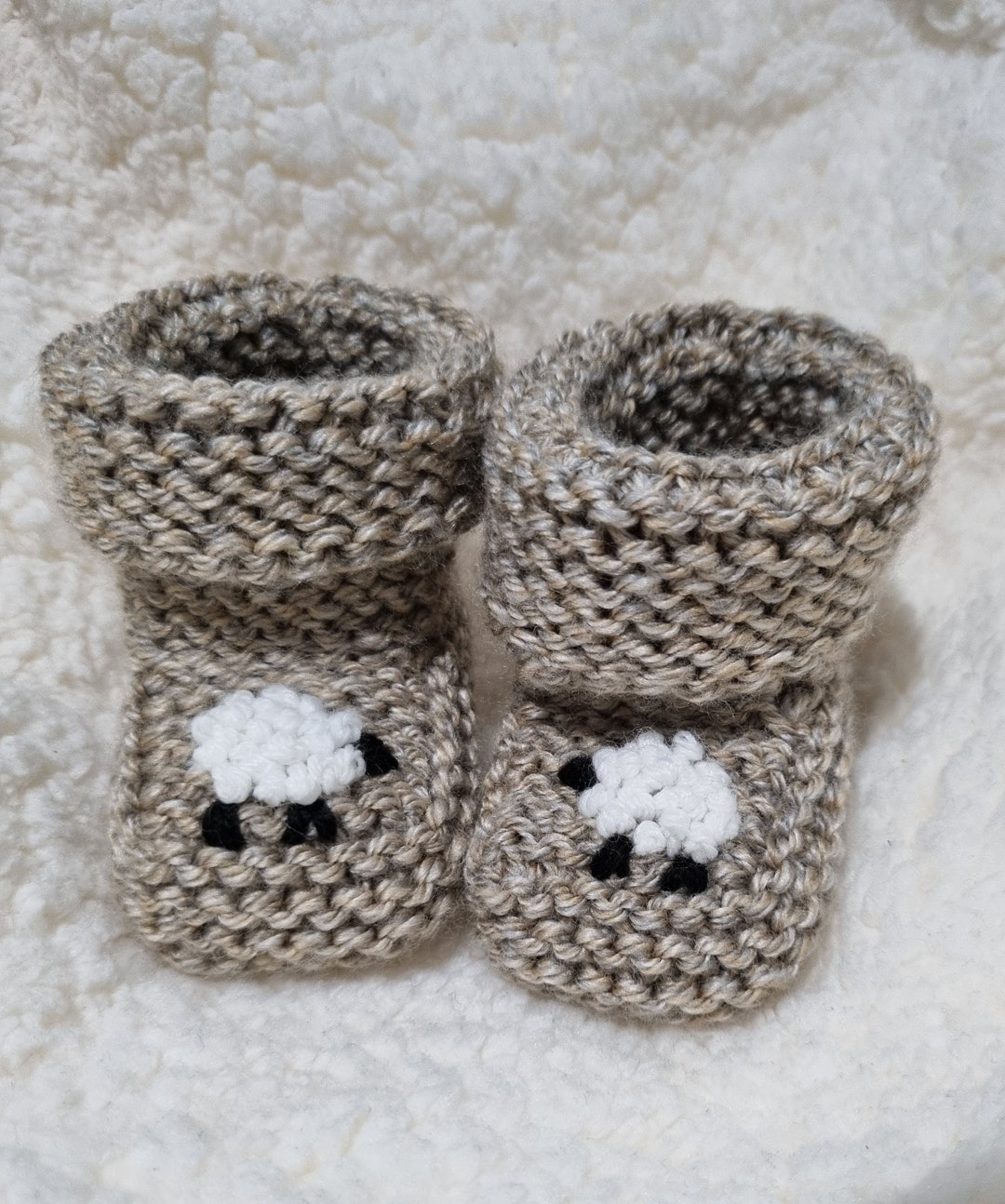 Woolly Sheep Embroidered Hand Knit Baby Booties 3-6 Months - Etsy UK
