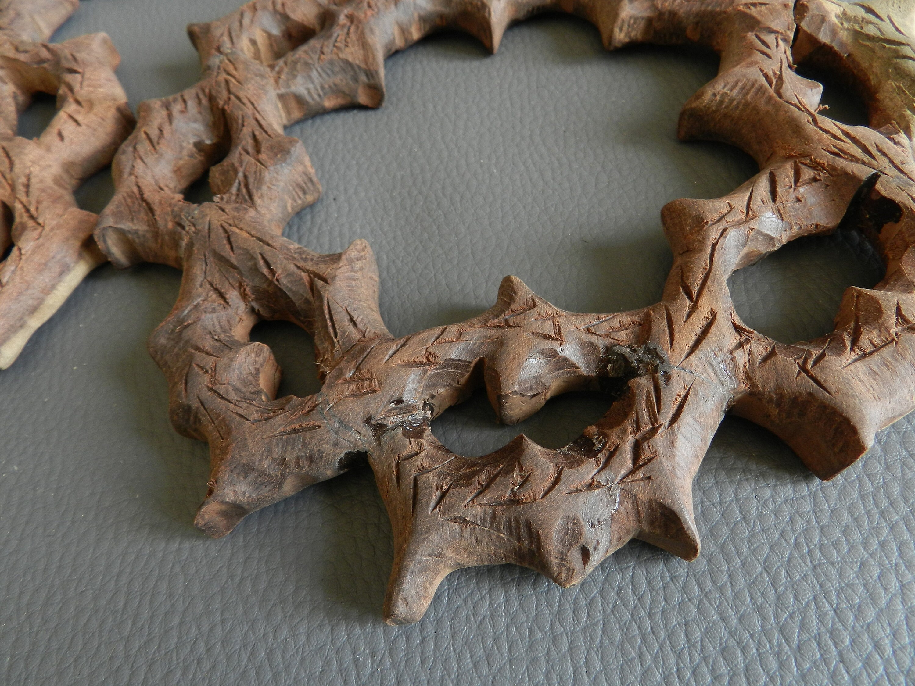 Crown of Thorns of Jesus Carved Ebony Wood Lux, Jesus Crown Rustic Wall ...