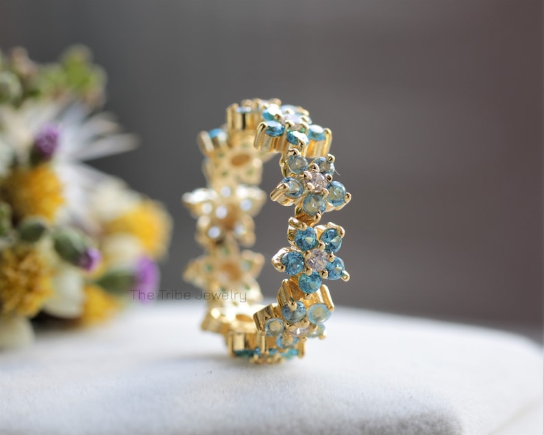14k Gold Sapphire Flower Eternity Band: Nature Inspired Wedding Ring - Etsy