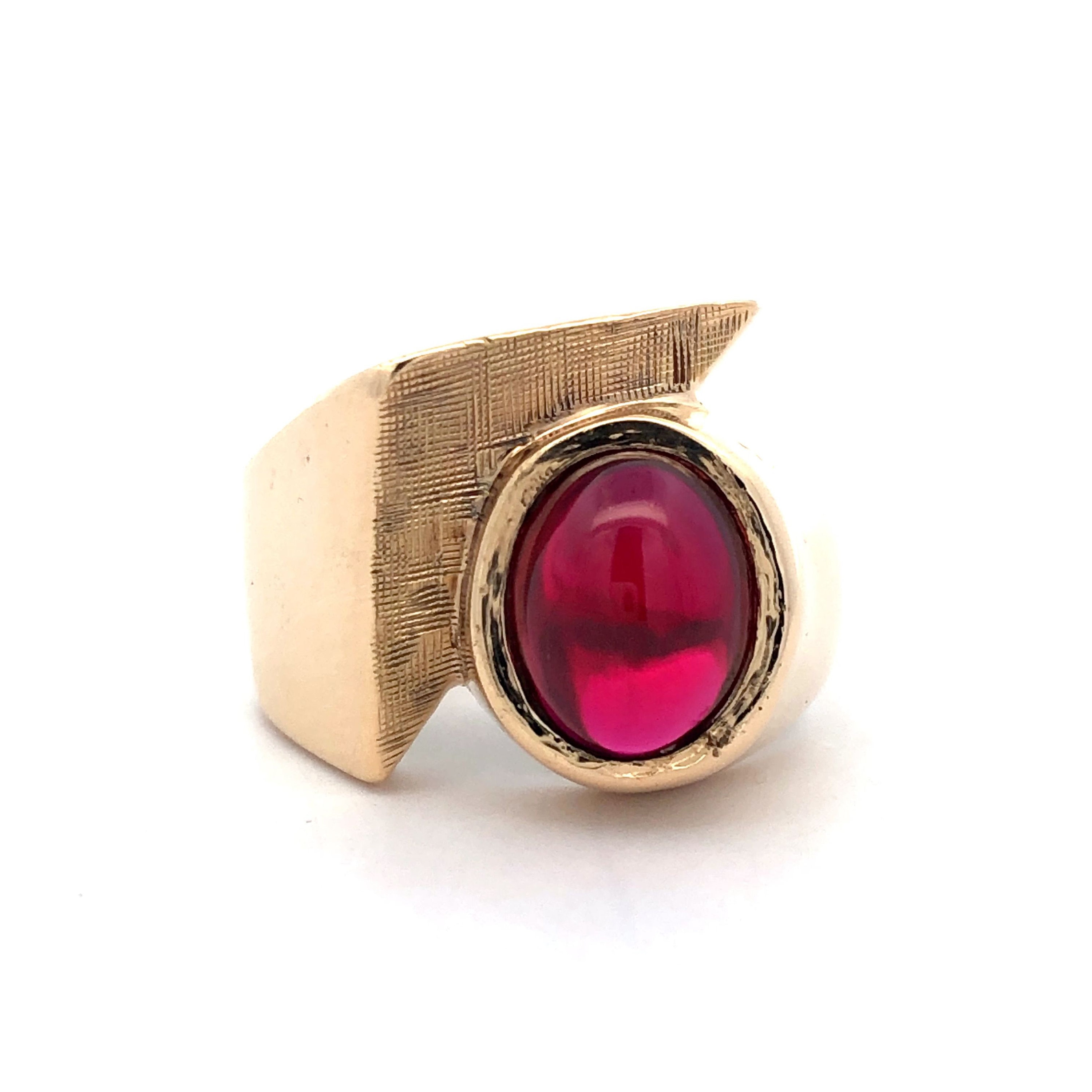 Vintage 1970s Asymmetrical Synthetic Ruby Cabochon Ring in 14kt Gold - Etsy