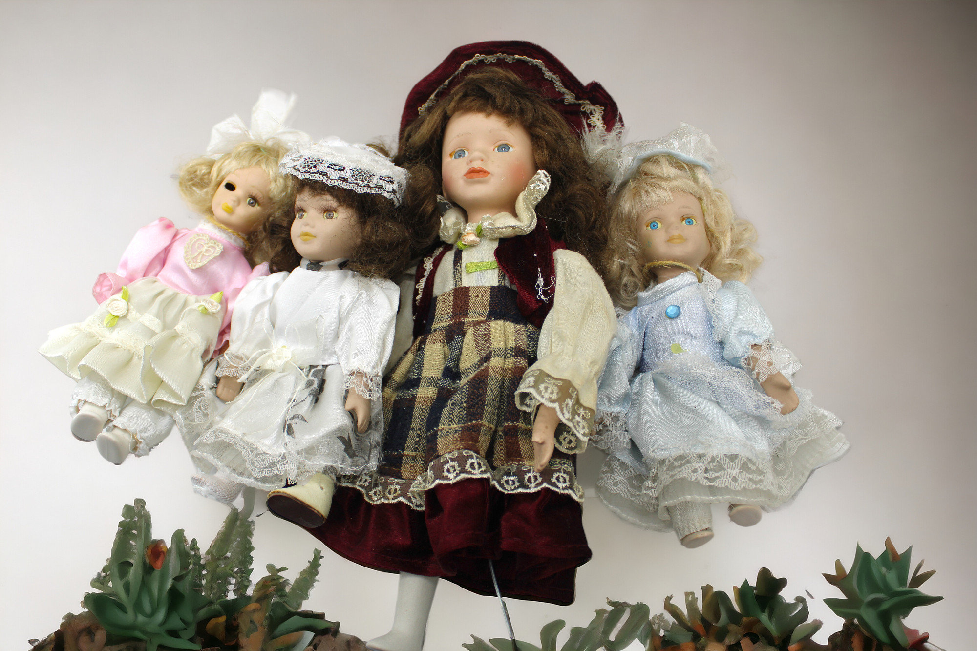 Vintage Deformed Dolls, Broken Doll Parts, Porcelain Doll Parts, Repair ...