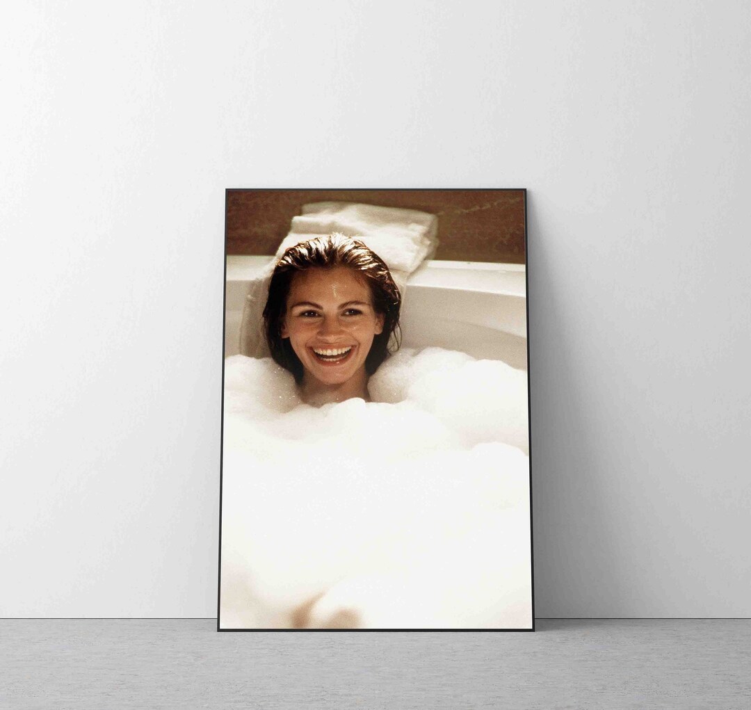Julia Roberts in Bathtub Print, Bubble Bath Movie Set Vintage Retro Art ...