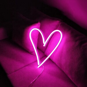Minimalist Heart LED Neon Sign, Heart Home Decor, Custom Wedding Party ...
