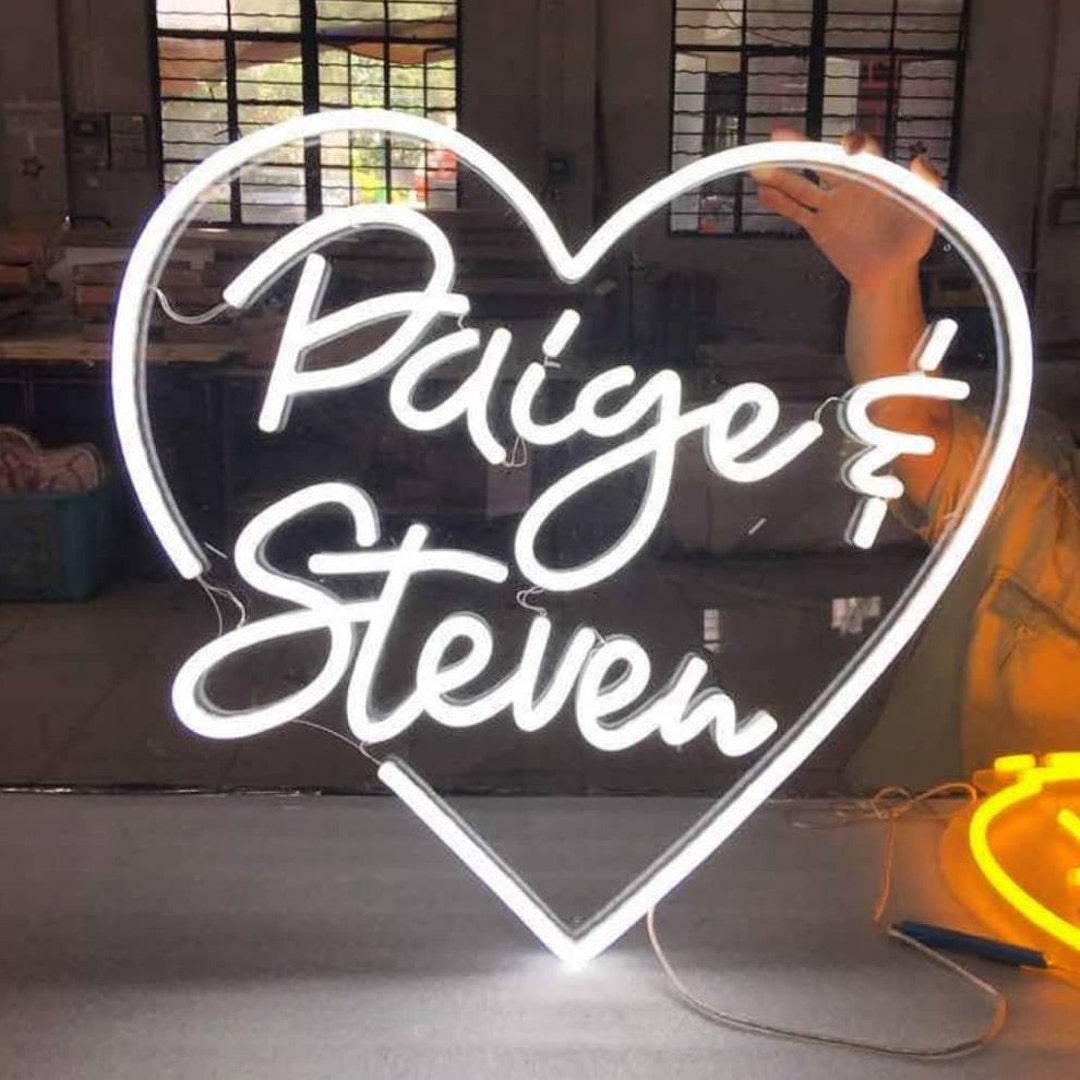 Custom Heart Wedding Neon Sign, Family Name Neon Sign, Personlized LED ...