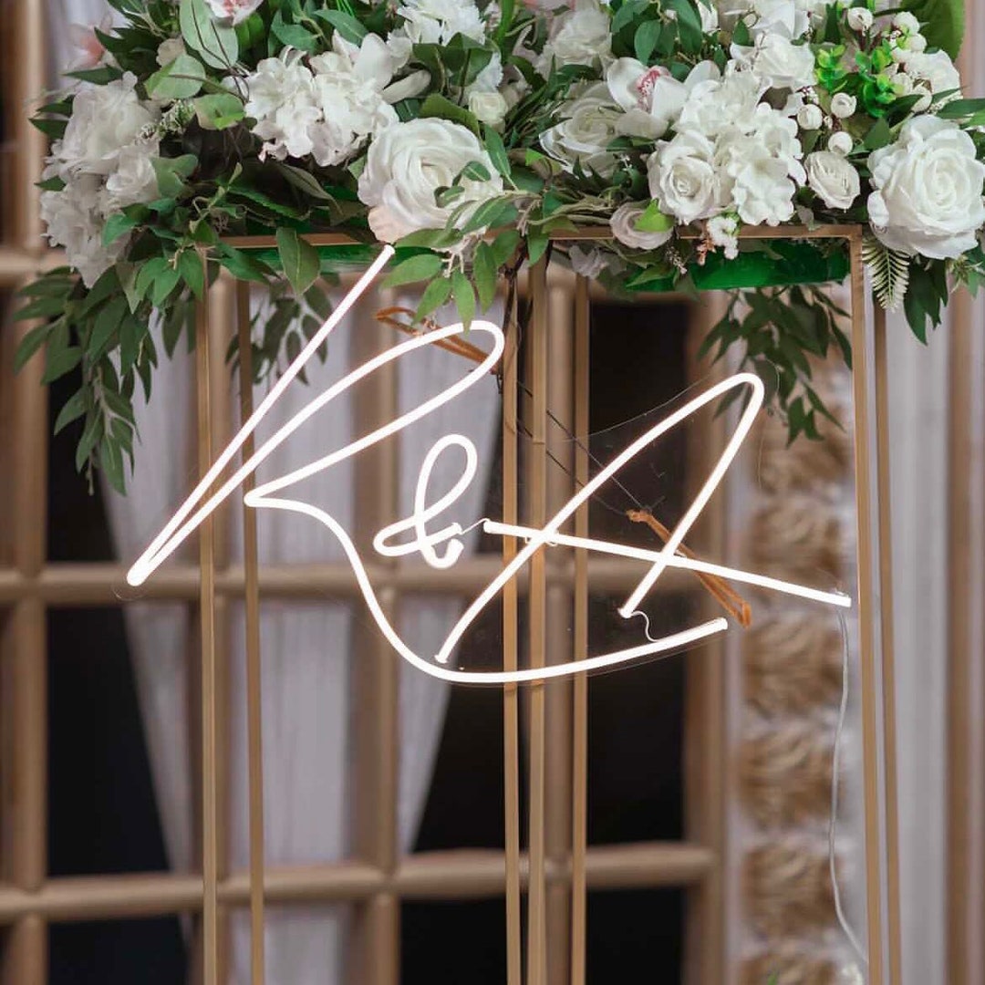 Custom Initials Neon Wedding Sign, Handwriting Letter Neon Light ...