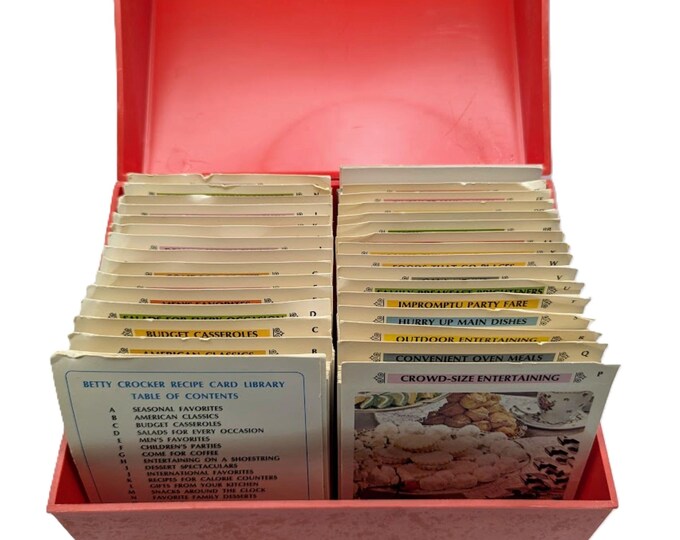 Vintage Betty Crocker 500 Recipe Card Library Set With 24 Categories of ...
