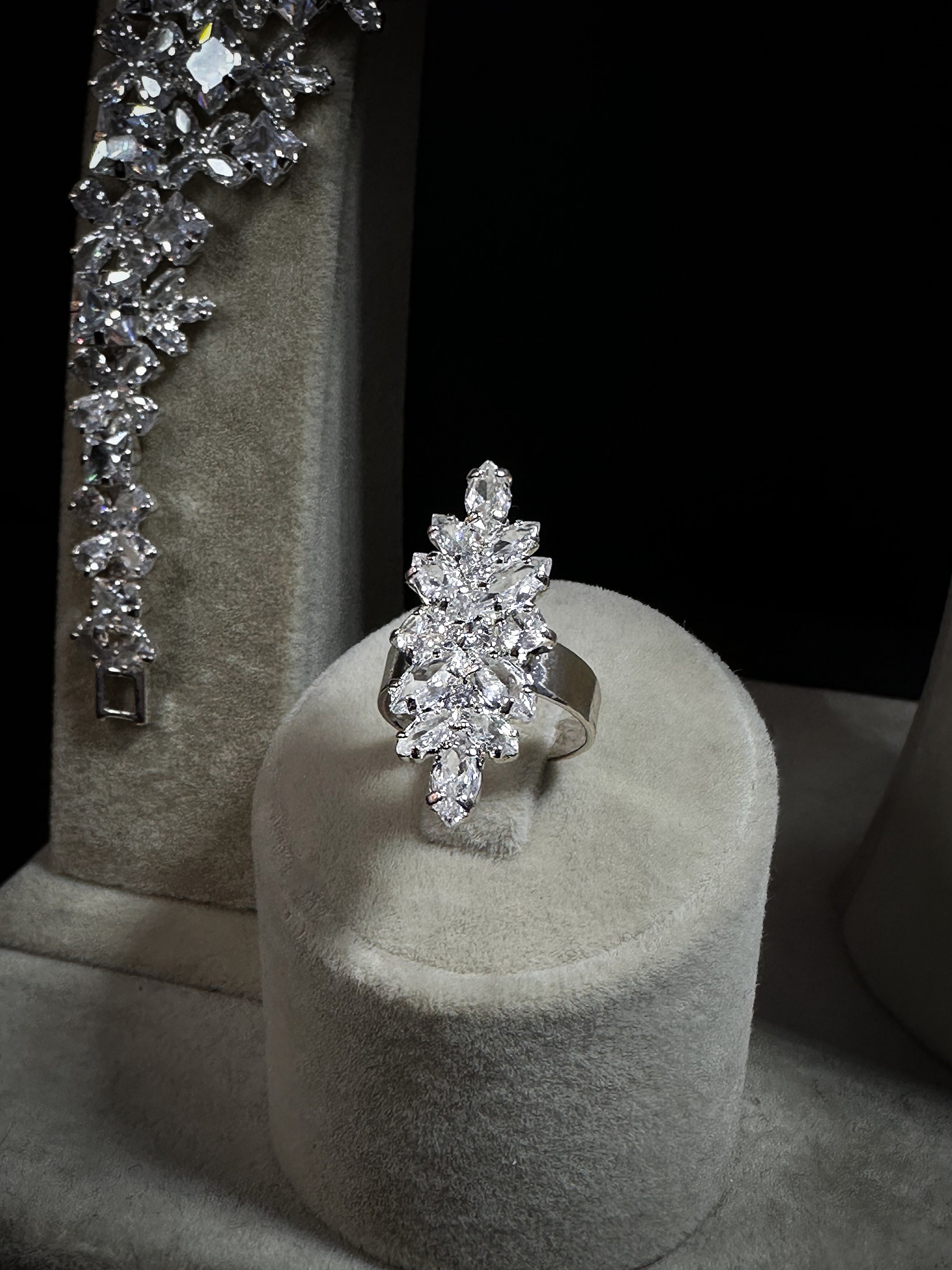 Swarovski Crystal Wedding Jewelry Set for Bride. Bridal Necklace ...