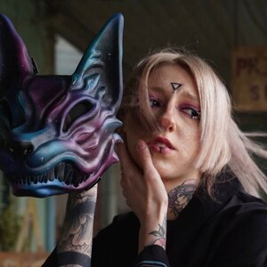 Japanese Kitsune Mask - Purple and Blue Wolf Mask Wearable, Japan Fox ...