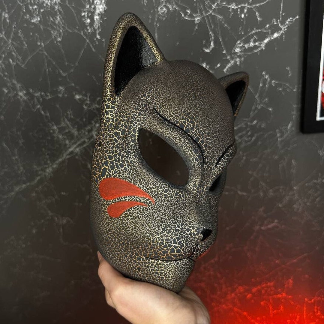 Japanese Kitsune Mask for Anime Cosplay Black and Gold. Ninja Demon ...