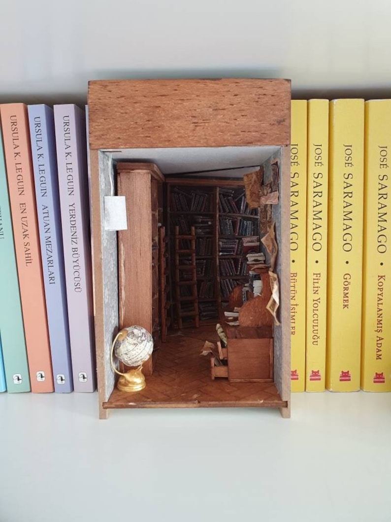 Book Nook Miniature Library Diorama for Birthday and - Etsy Australia