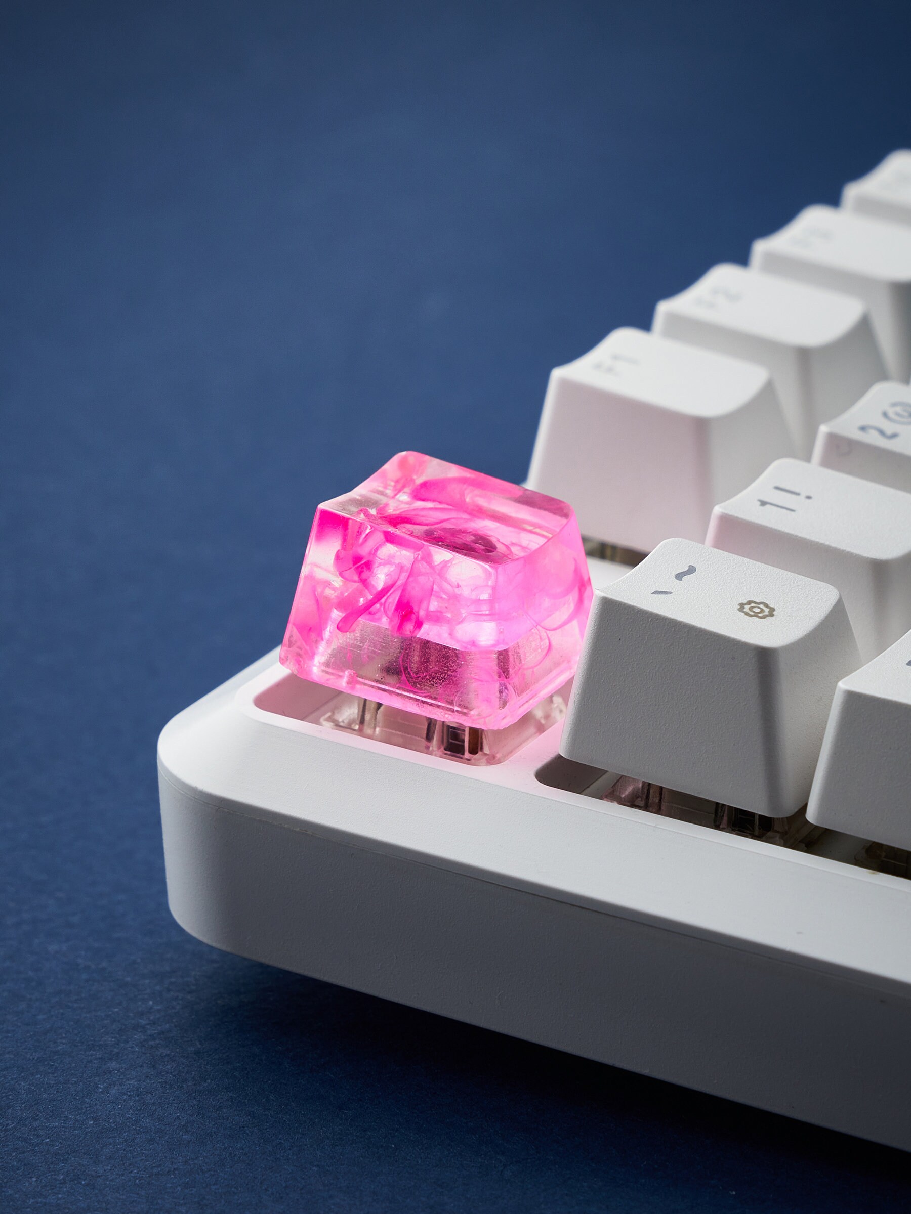 Artisan Keycap, Pink Detailed Keycap , Keycap Handmade OEM Back Lit OEM ...