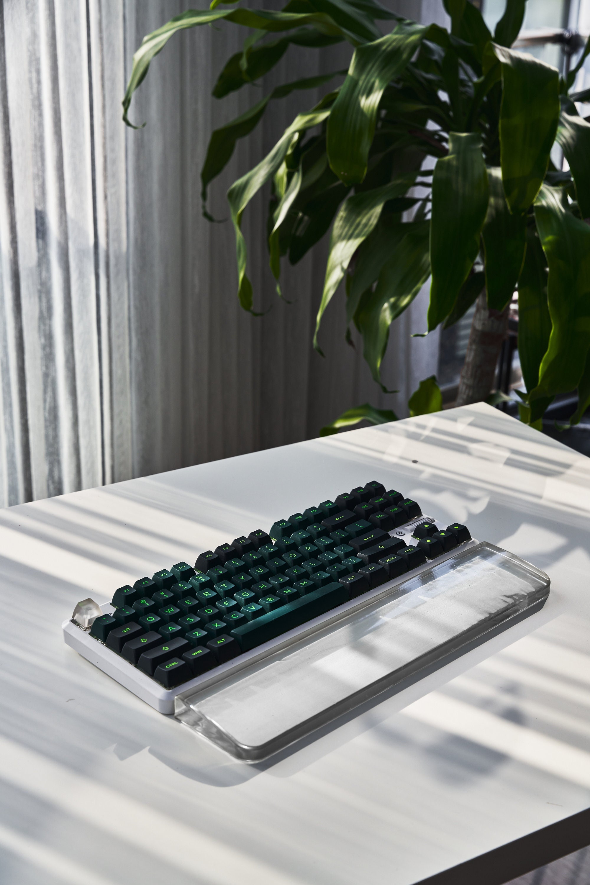 Transparent Wrist Rest Artisan Hand Rest Resin Wrist Rest Keyboard ...