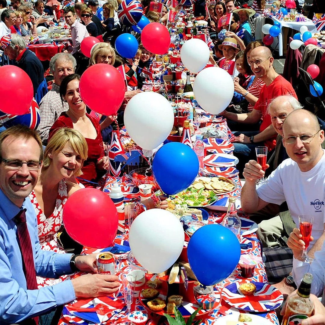 King Charles Coronation Union Jack Party Baloon Bunting Royal Street ...