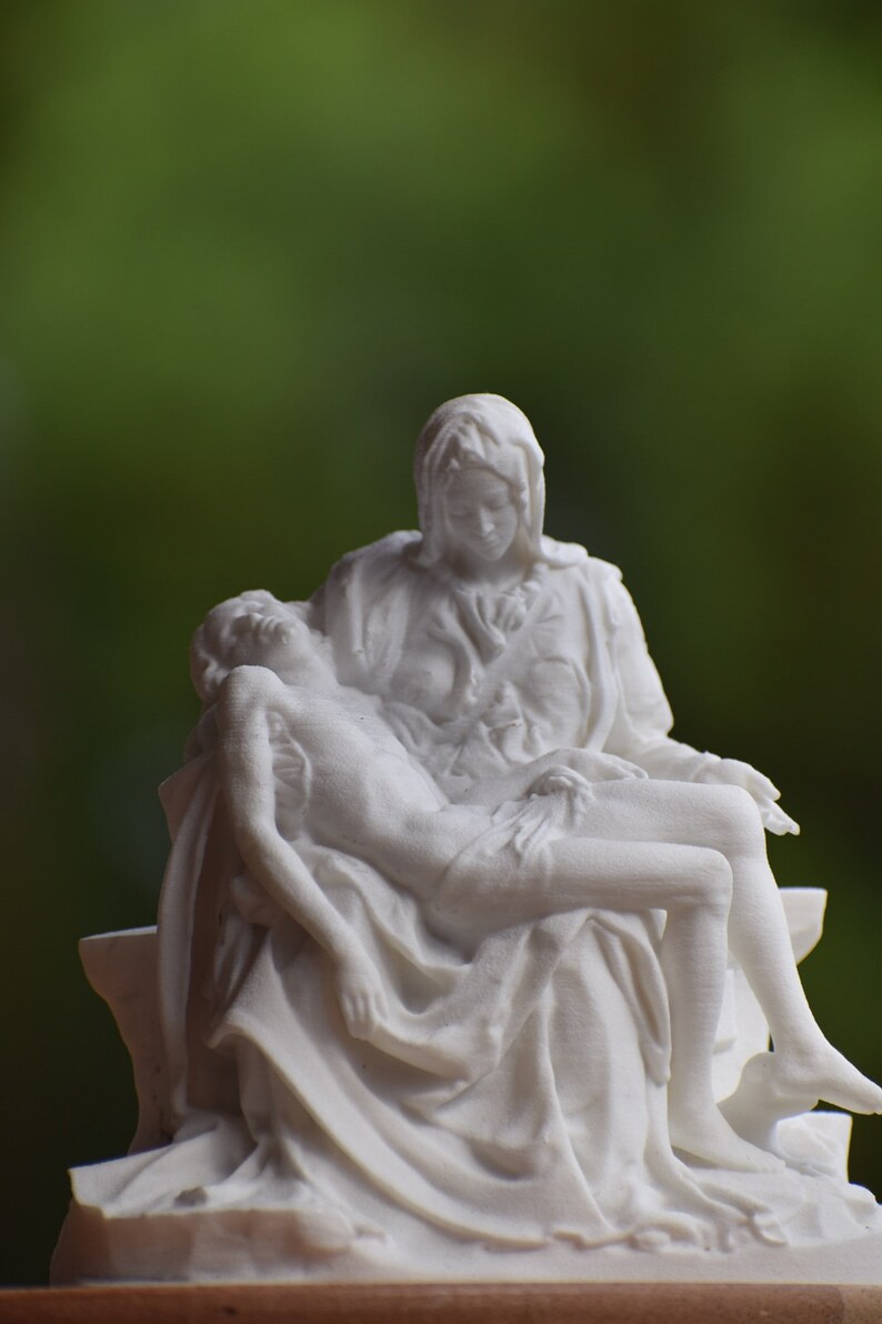 3D Printed Michelangelo's Pietà Replica, Art History Sculpture - Etsy