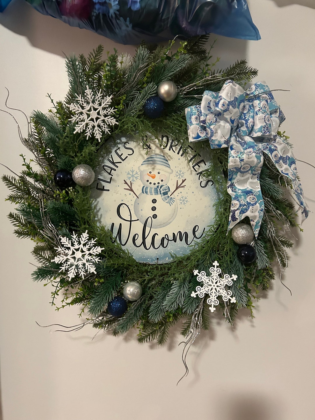 Snowman “flakes and Drifters Welcome” Wreath - Etsy