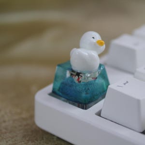 Handmade Resin Duck Keycap, Goose Keycap, Animal Keycaps, Cute Keycaps ...