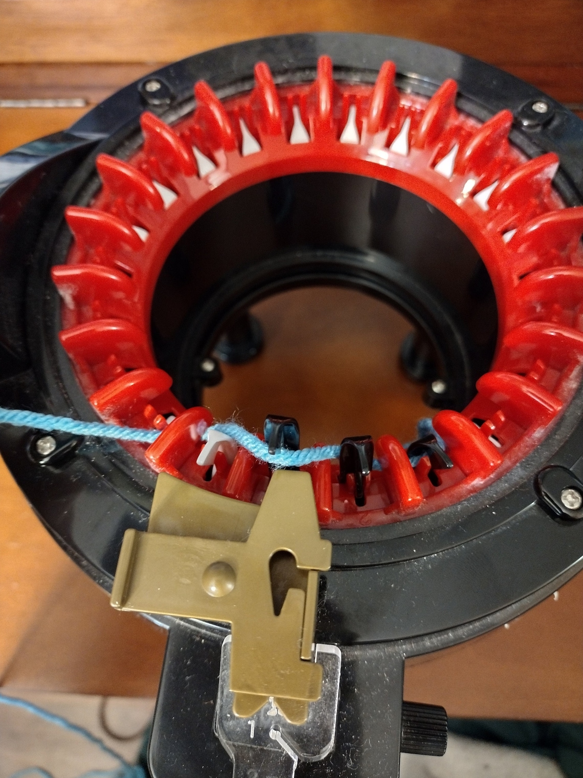 Beginner's Guide to Using a Circular Knitting Machine - Etsy