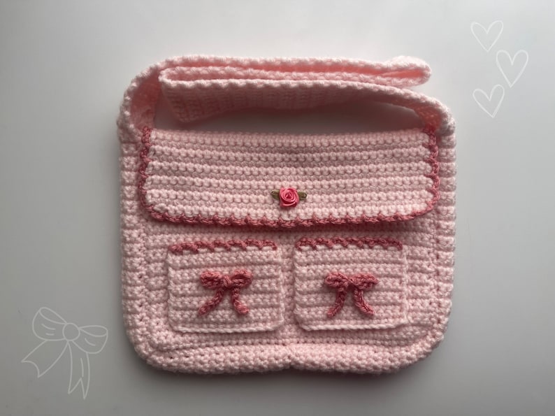 Signature Crochet Messenger Bag Pattern With Heart Pockets Beginner ...