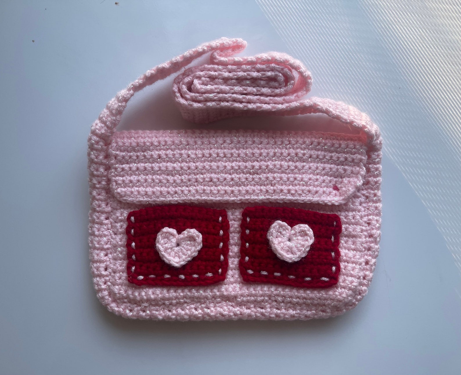 Signature Crochet Messenger Bag Pattern With Heart Pockets Beginner ...