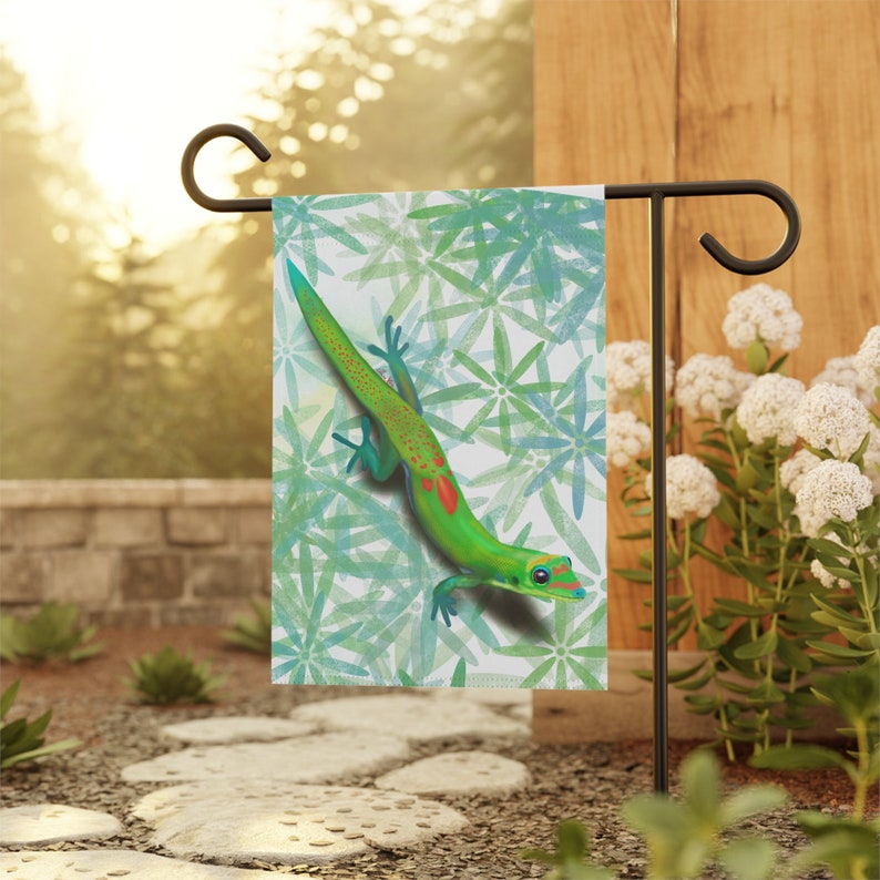 Floral Day Gecko Garden Banner - Etsy