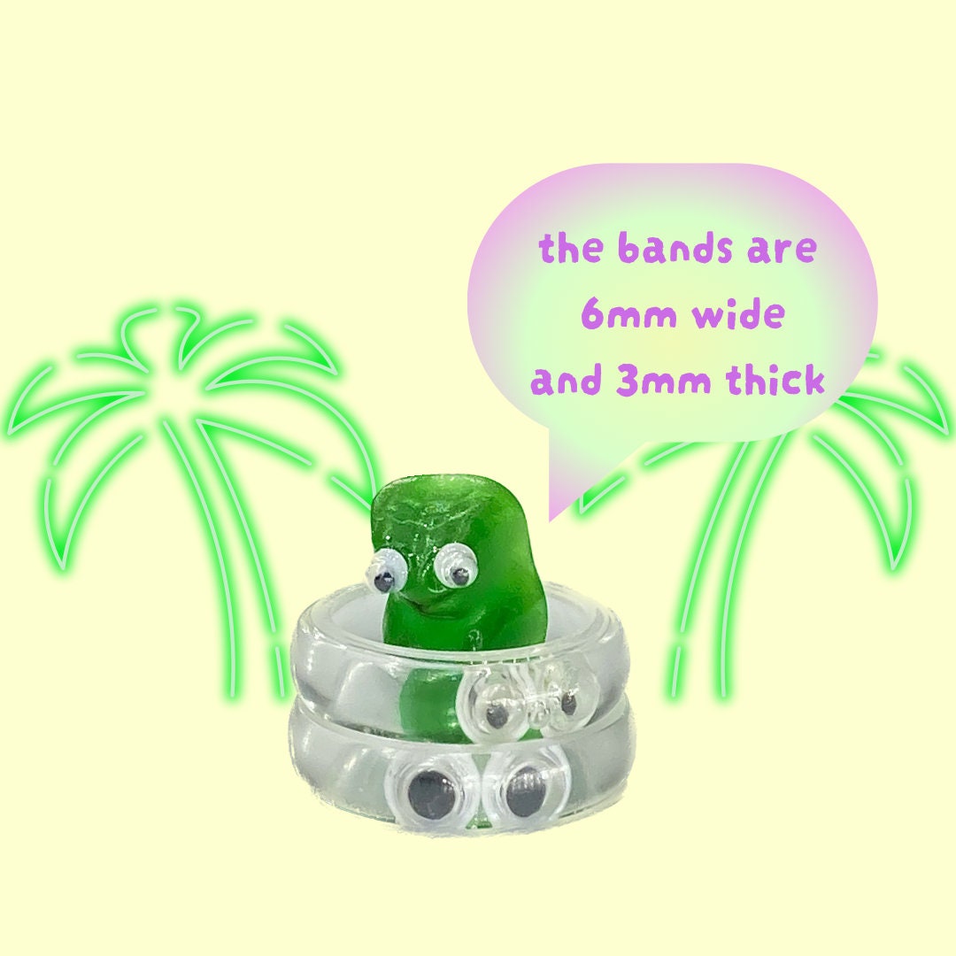 Close Set Googly Wiggly Eye Resin Band Ring Kitschy - Etsy