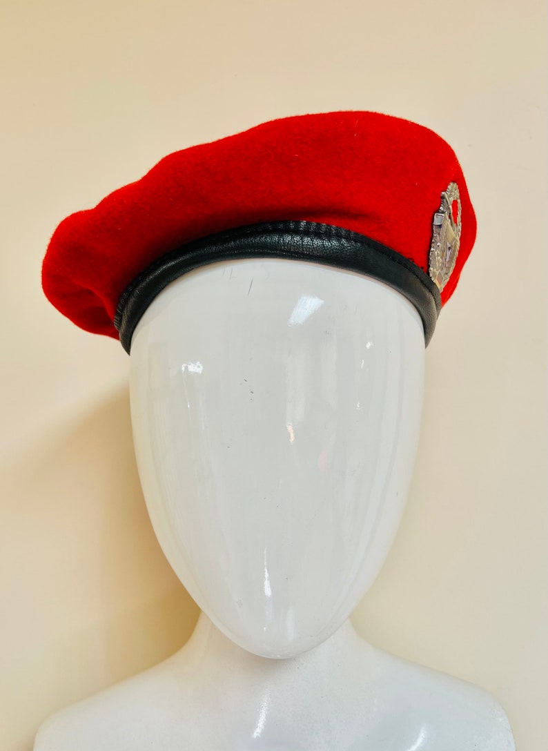 Vintage German BAMBERGER 1979 EULAN BAVER Red Beret Military Wool Hat ...
