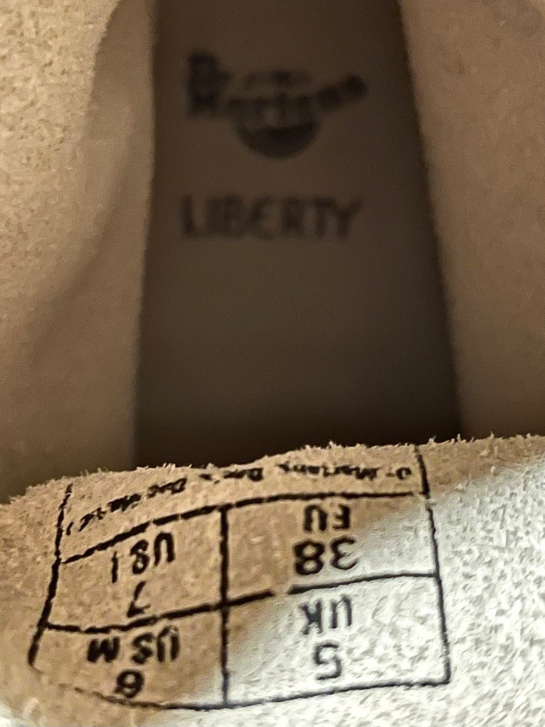 RARE Unworn Doc Marten’s X Liberty of London Collab Museum 8-eye 1460s ...