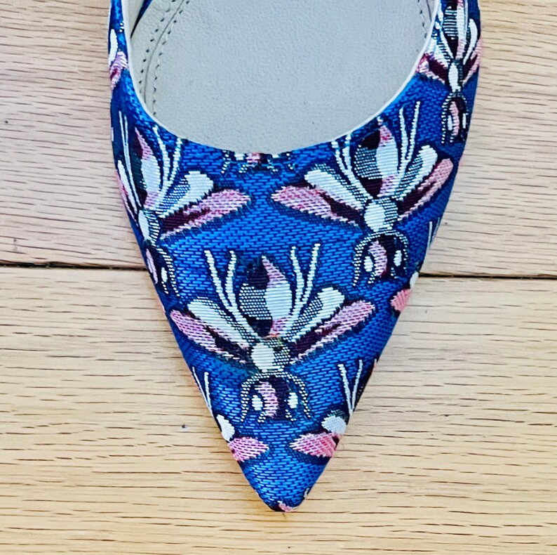 New Brocade Flies Shoes Embroidered Woven Tapestry Brocade Pointed Toes ...