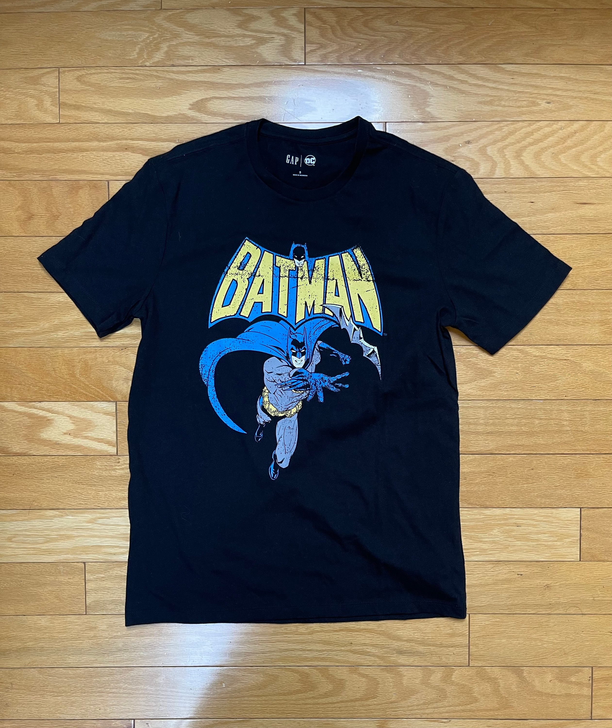Y2K Gap X DC Collab Batman Black Tshirt Front Graphic DC Heroes ...