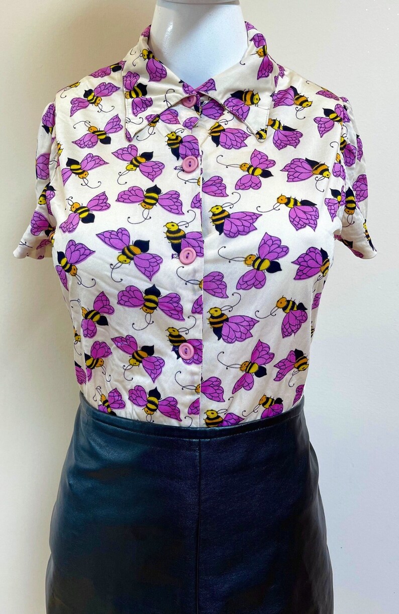 1970s Cute Bumble Bees Button Collared Short Sleeve Shirt AOP All Over ...
