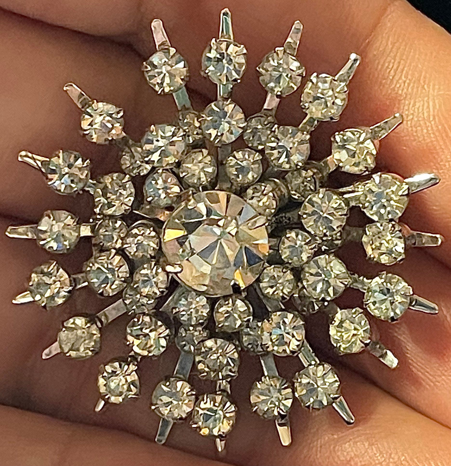 1960s Vintage Starburst Crystal Rhinestones Brooch Studded With Diamond ...