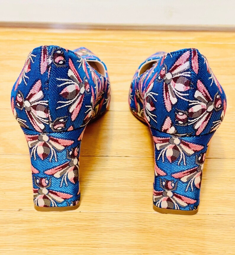 New Brocade Flies Shoes Embroidered Woven Tapestry Brocade Pointed Toes ...