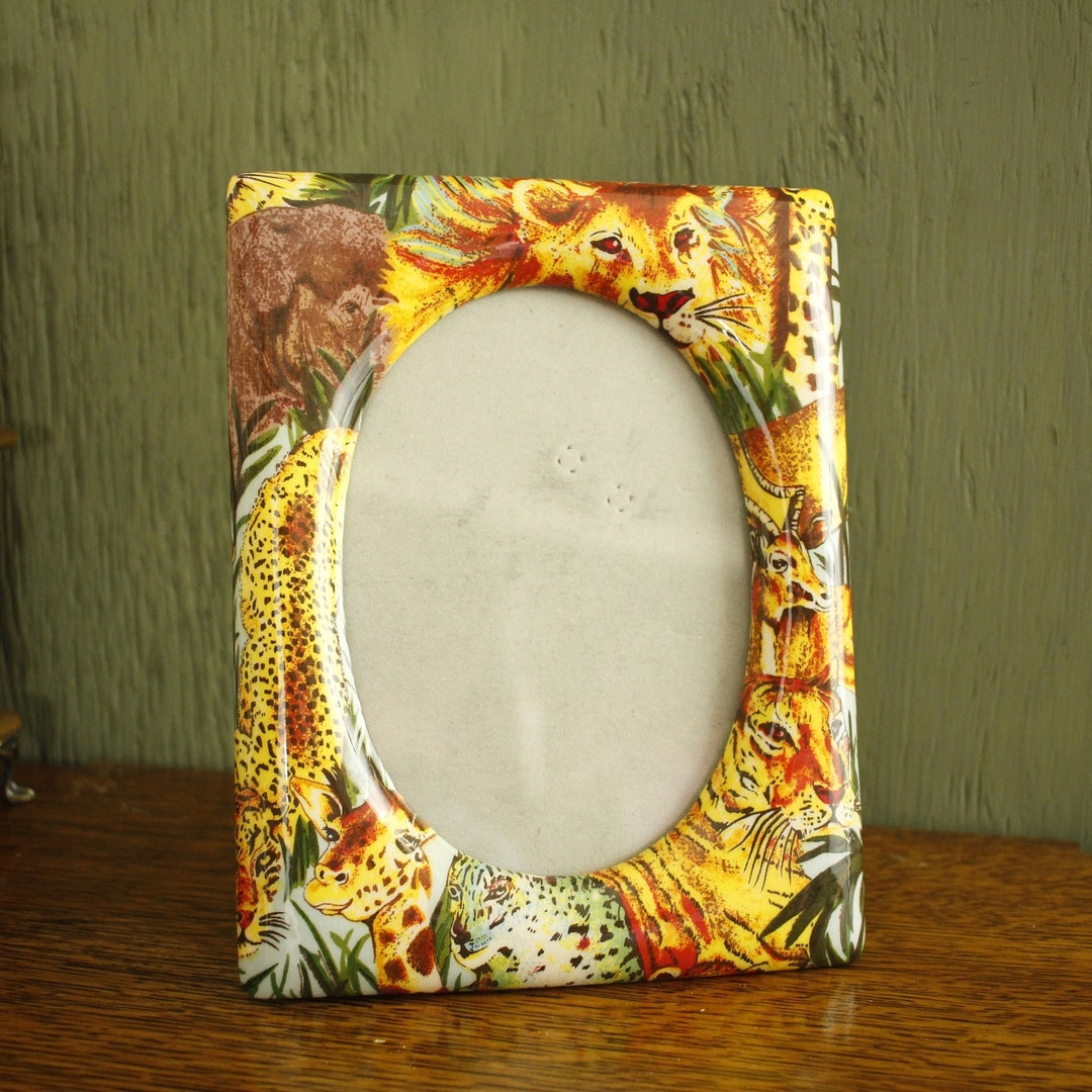 Oval Cameo Safari Animal African Lions Giraffe Elephant Cheetah Print ...