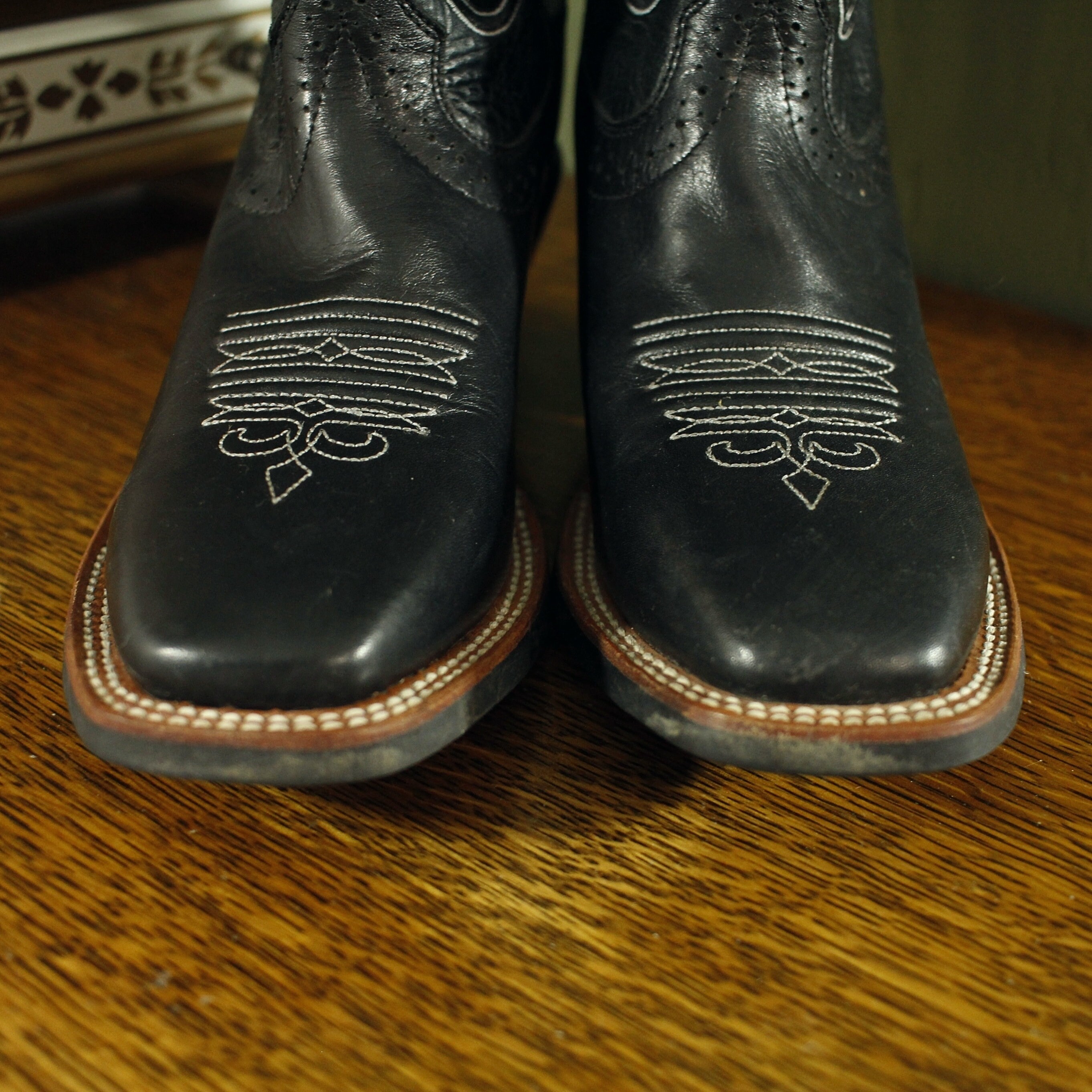 Black Ariat Embroidered Cowboy Boots Ariat Cowboy Boot Black - Etsy
