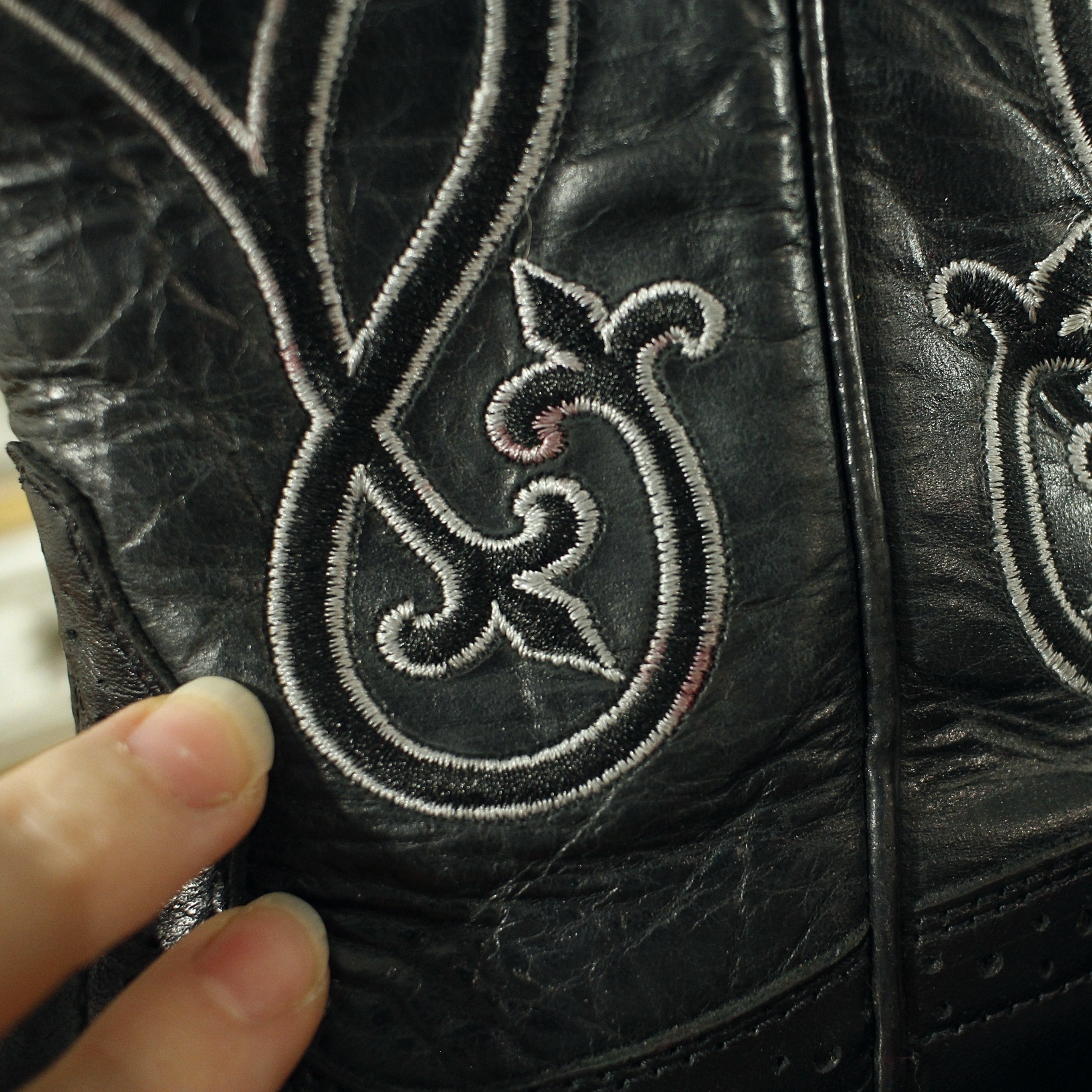 Black Ariat Embroidered Cowboy Boots Ariat Cowboy Boot Black - Etsy