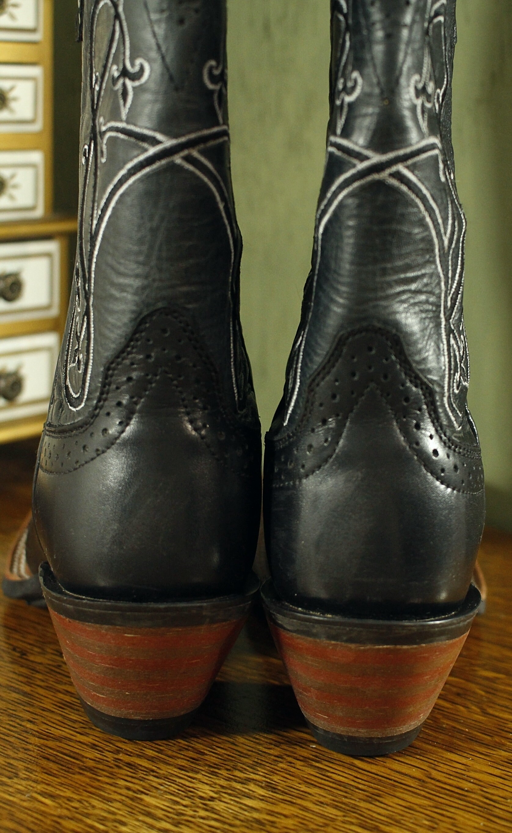 Black Ariat Embroidered Cowboy Boots Ariat Cowboy Boot Black - Etsy