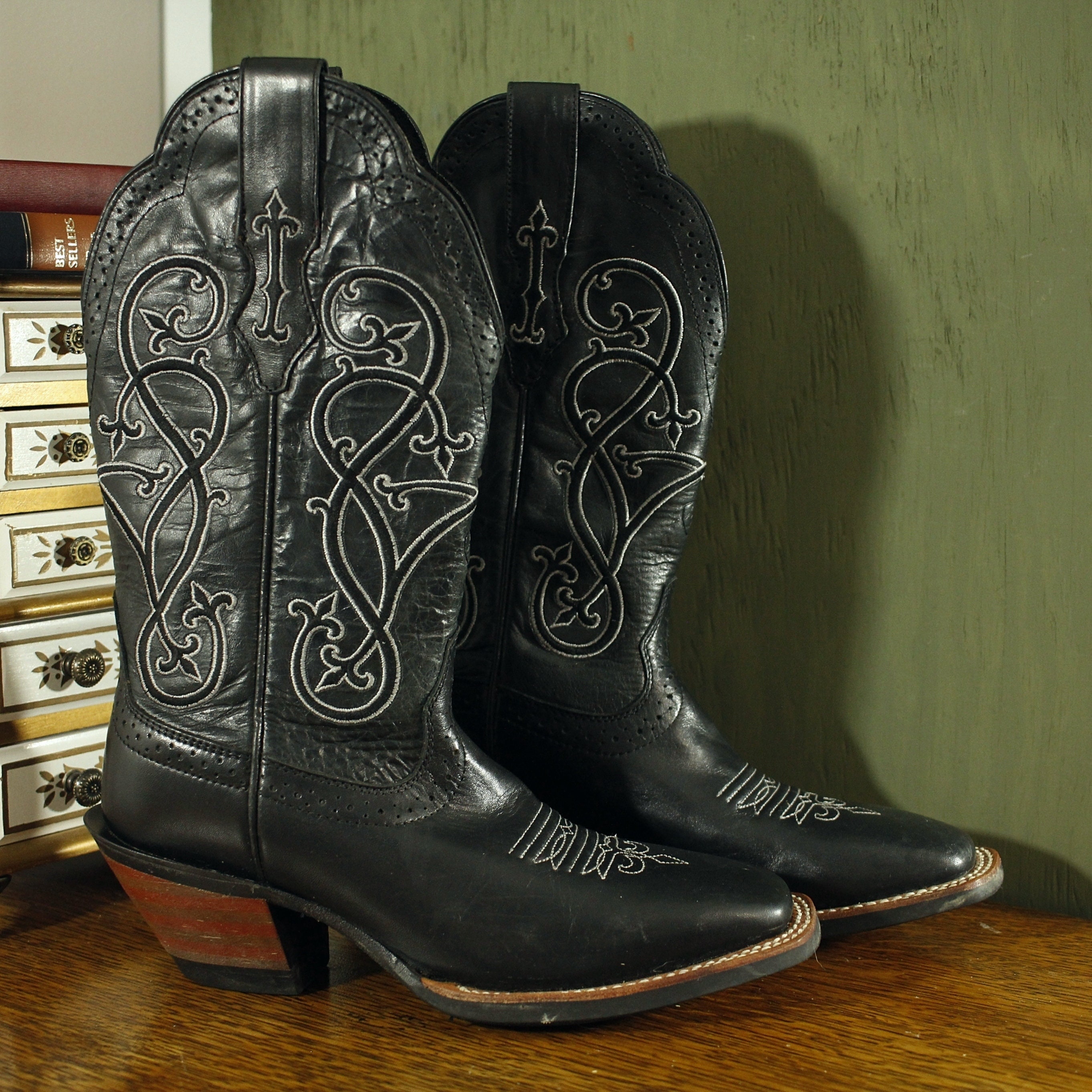 Black Ariat Embroidered Cowboy Boots Ariat Cowboy Boot Black - Etsy