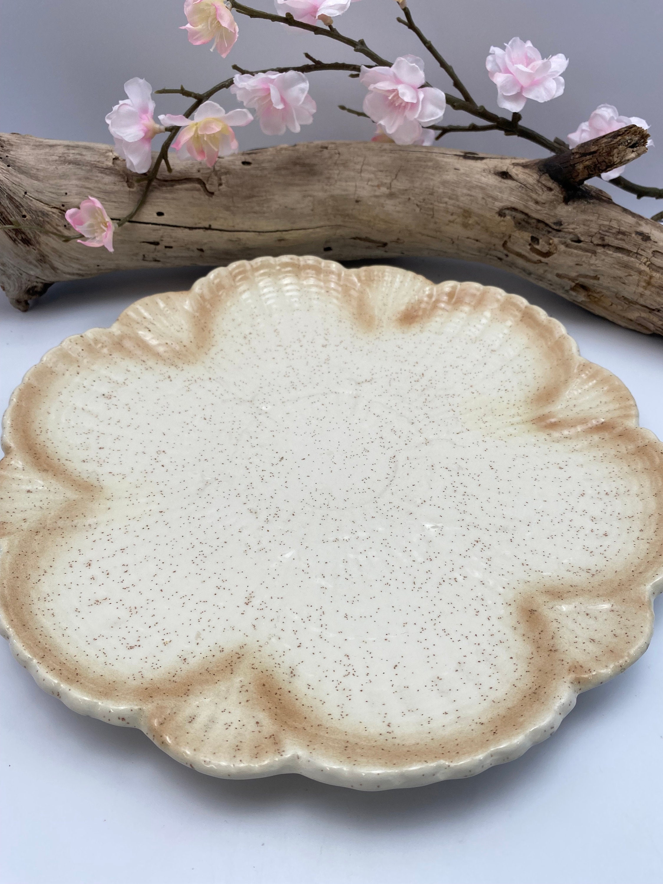 Retro Shell Platter / Vintage Decor / Australian Pottery - Etsy