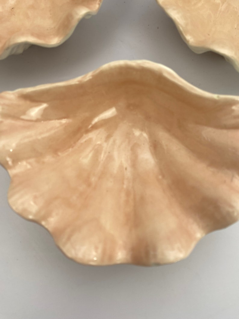 Clam Shell Bowls / Ceramic Kitchenware / Set of 3 - Etsy