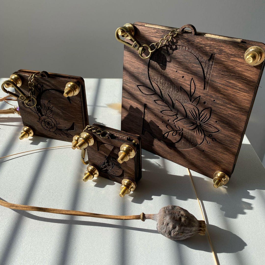 Personalised Flower Press Kit Keyring - Wooden Pocket-sized Wildflower ...