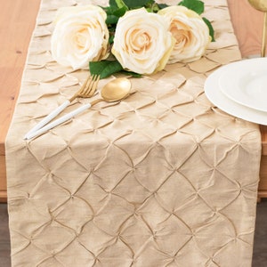 Gold Table Runners, Textured Pinch Pleat, for Kitchen, Dining, Round ...